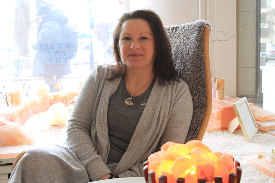 Eva Demburg behandlar med salt som extra krydda - Kroppsterapeuten